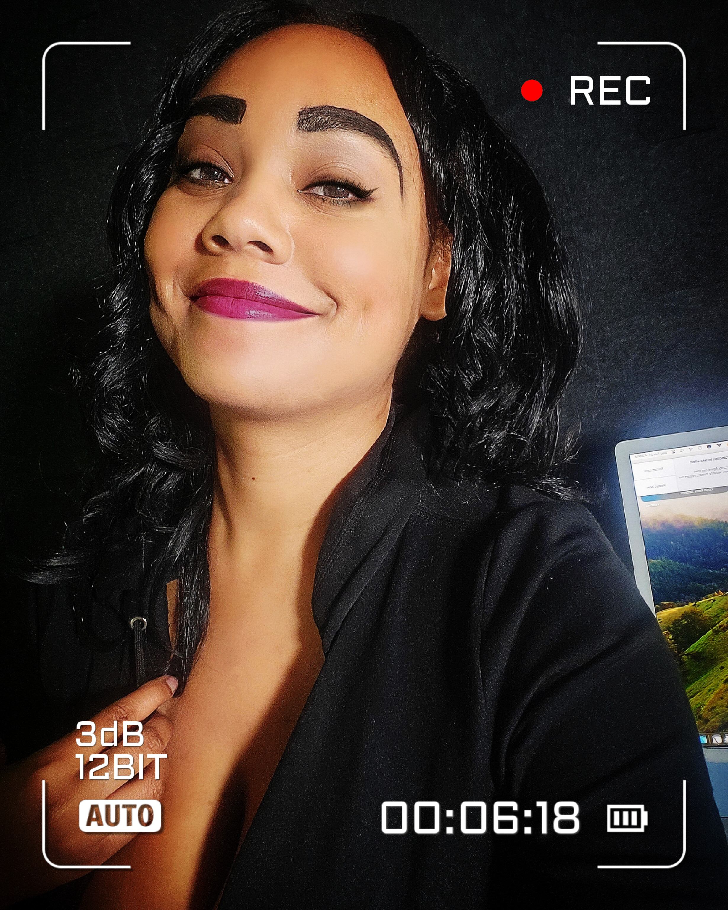 HANNAH – Hannah Danielle Hooks | OFFICIAL WEBSITE